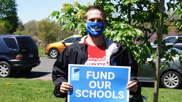 Teachers Turn Out in Force for May Day Rally – Connecticut Education ...